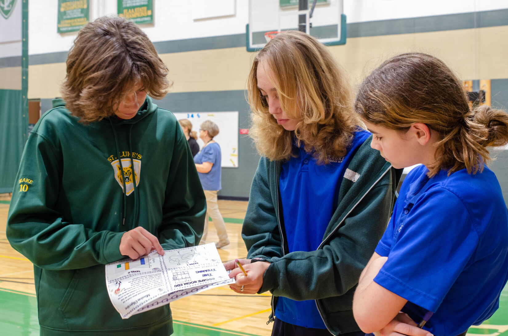 Jennifer Nielsen launches her newest book Iceberg at SLLS | St. Luke's ...