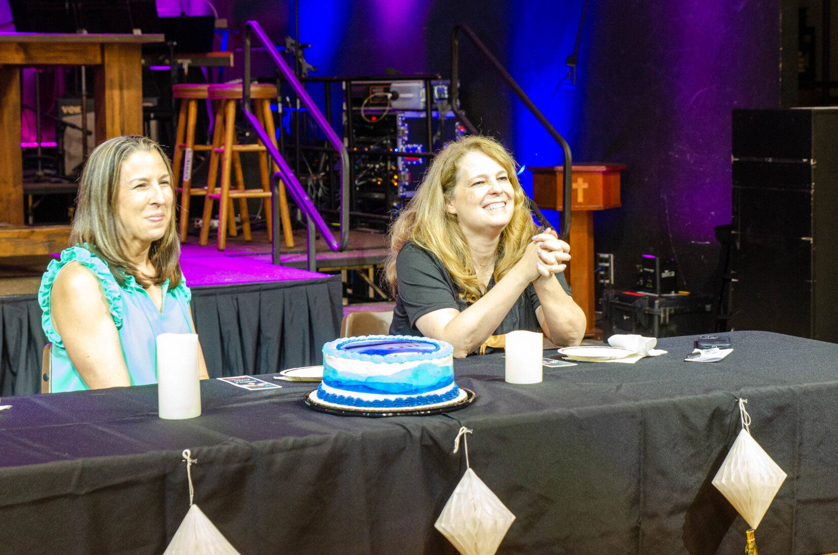 Jennifer Nielsen launches her newest book Iceberg at SLLS | St. Luke's ...